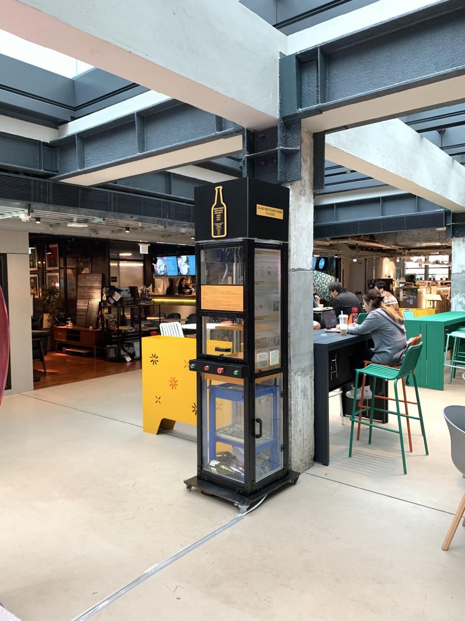 The Recycled Glass Tower - ARTA Architects